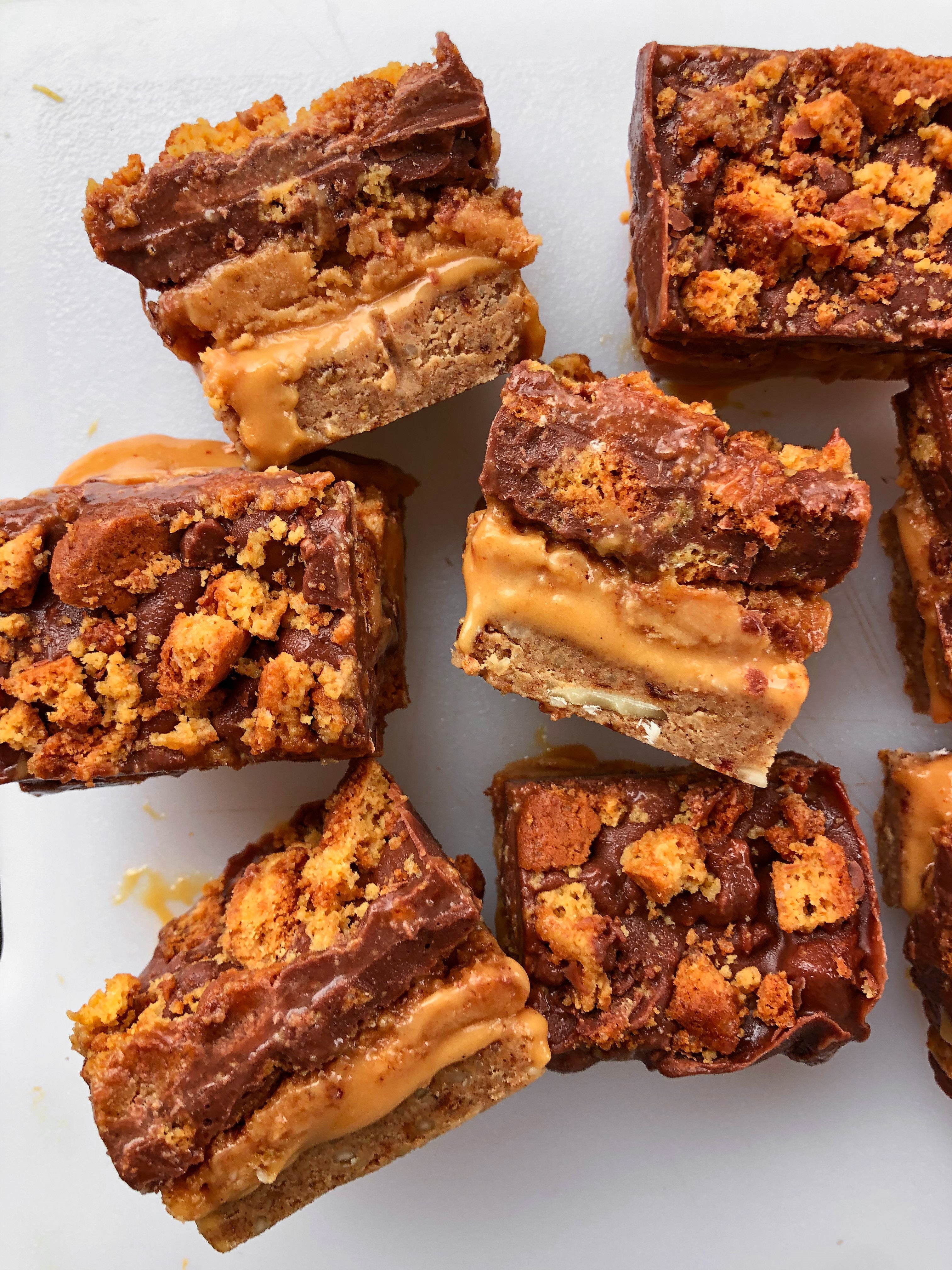 Gingerbread Cookie Caramel Slice: A festive treat you’ll love! – Sneaky Wholefoods